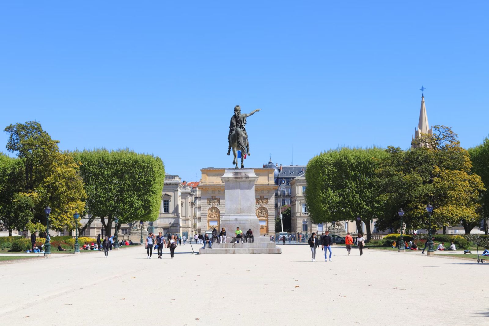 How to plan a trip to Montpellier - Passporter Blog