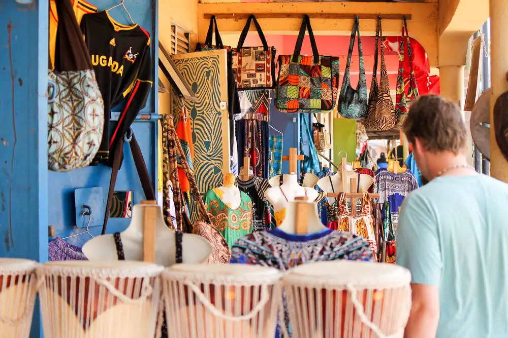 What to buy in Uganda: original souvenirs and where to find them