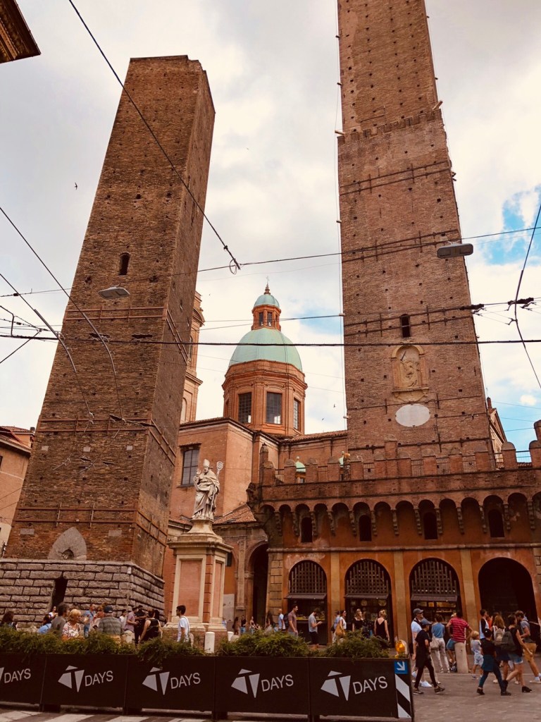 Que faire en ton voyage en Bologne Italie - Passporter Blog