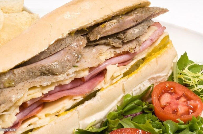 La cuisine cubaine typique : quoi et où manger? - Passporter Blog